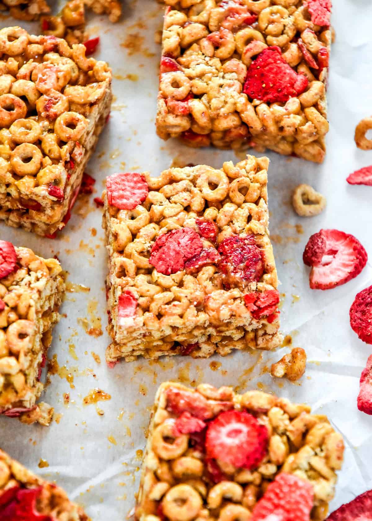 Strawberry Peanut Butter Cheerios Bars - Project Meal Plan